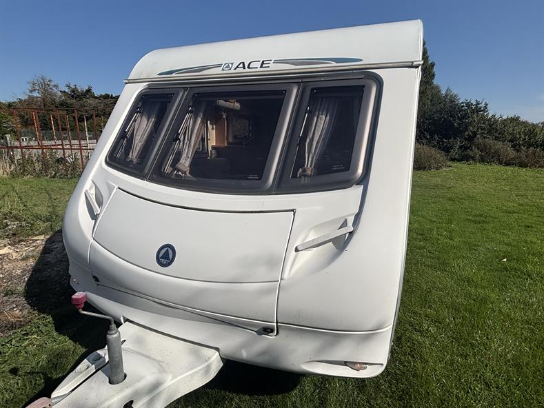 Twin Axle Touring Caravans for sale - Twin Axle Touring Caravans near ...